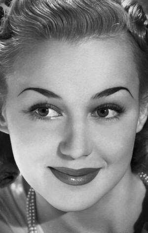 Anne Riordan’s modern sister: Chastity Riley – Raymond Chandler Dead ...